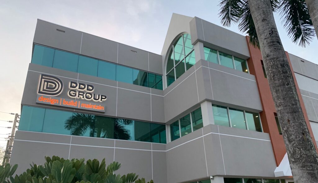 Los Arcos Building - DDD Group